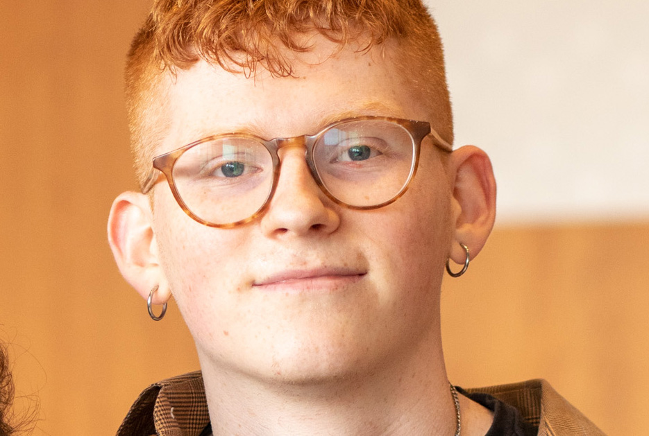 Auden Finch receives the 2022 Outstanding Student in Jewish Studies ...