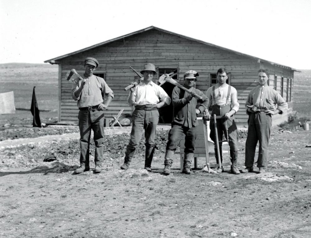 American Jews and Hebrew-A Case of Active Resistance - UW Stroum Center ...